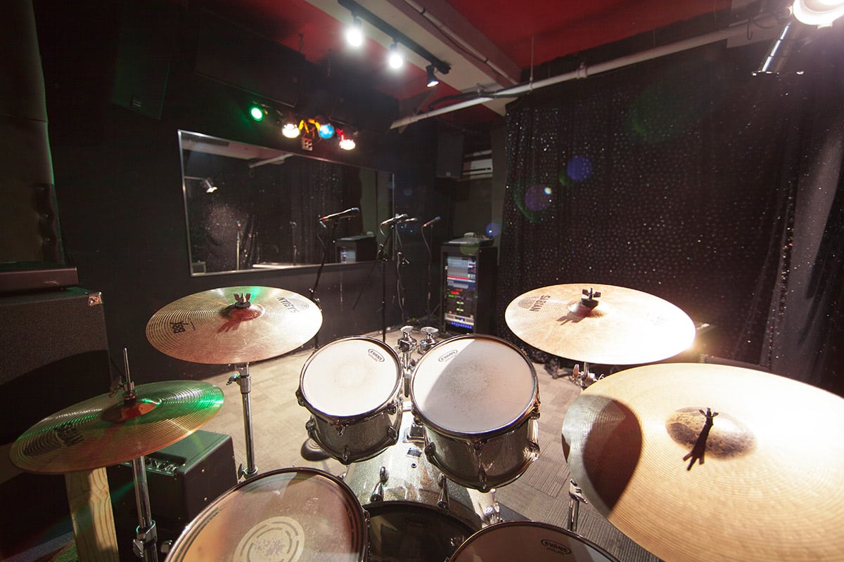 Standard Studio H - SMASH STUDIOS